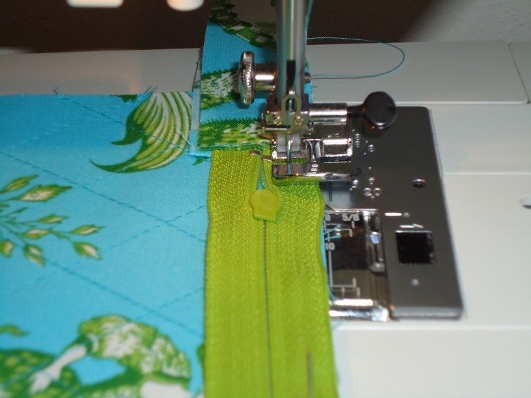 Simple Makeup Bag Tutorial – Terri's Notebook